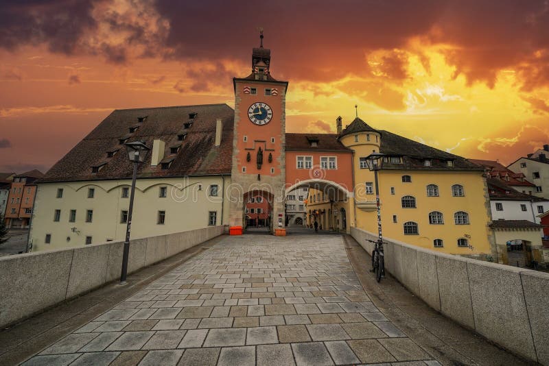 Edificios Del Casco Antiguo De Regensburg Bavaria. Patrimonio Mundial ... Edificios Del Casco Antiguo De Regensburg Bavaria. Patrimonio Mundial ...
