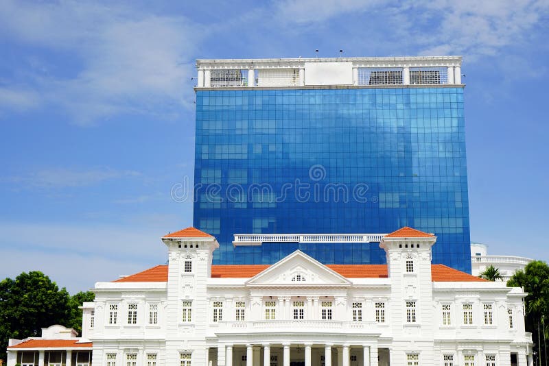 Edificios Modernos Y Coloniales En George Town Foto de archivo - Imagen ...