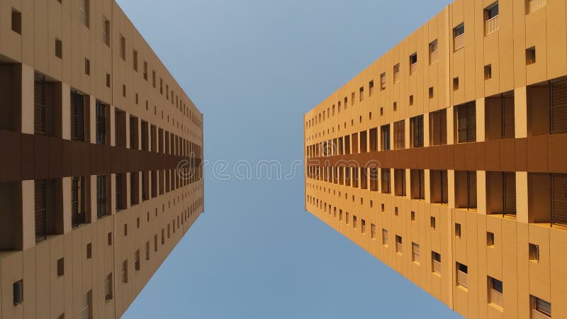 Edificios Residenciales Altos Imagen de archivo - Imagen de rascacielos ...
