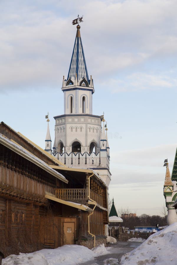 Edificios rusos antiguos foto de archivo. Imagen de europa - 117301026