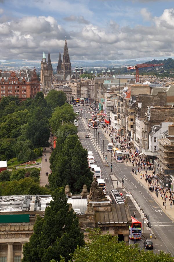 Edinburgh City Centre stock image. Image of city, church - 17237055