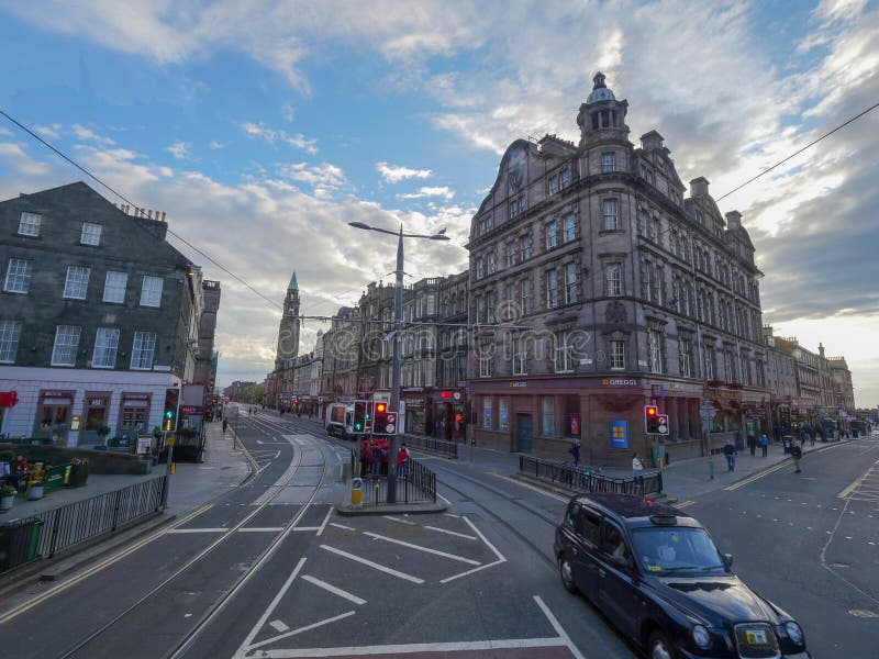 Edinburgh city centre editorial stock photo. Image of mountain - 151092298