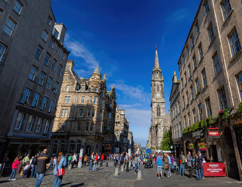 Street View of the Edinburgh Downtown Editorial Image - Image of street ...