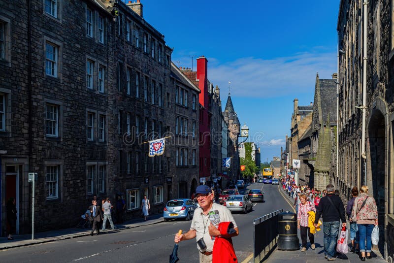 Street View of the Edinburgh Downtown Editorial Photo - Image of ...