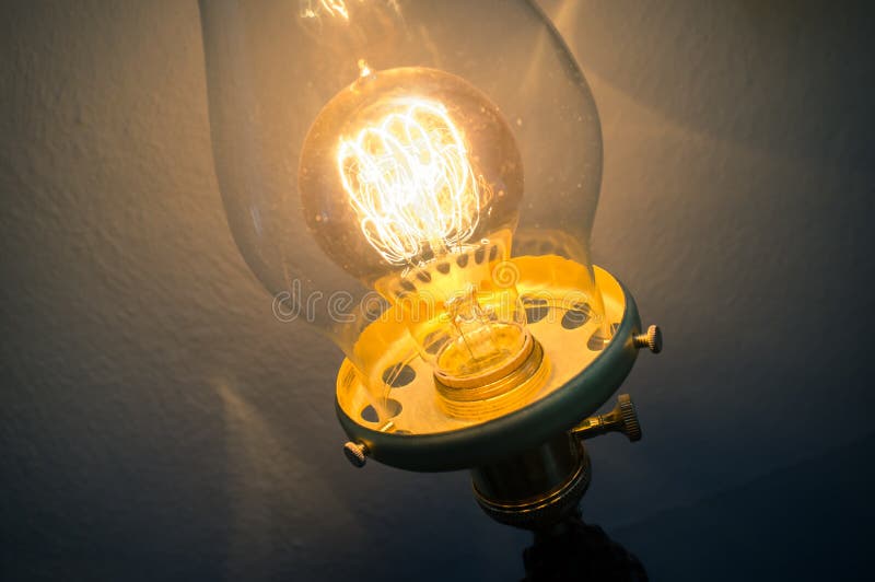 Edison Lightbulb Background Stock Photo - Image of vintage, conceptual ...
