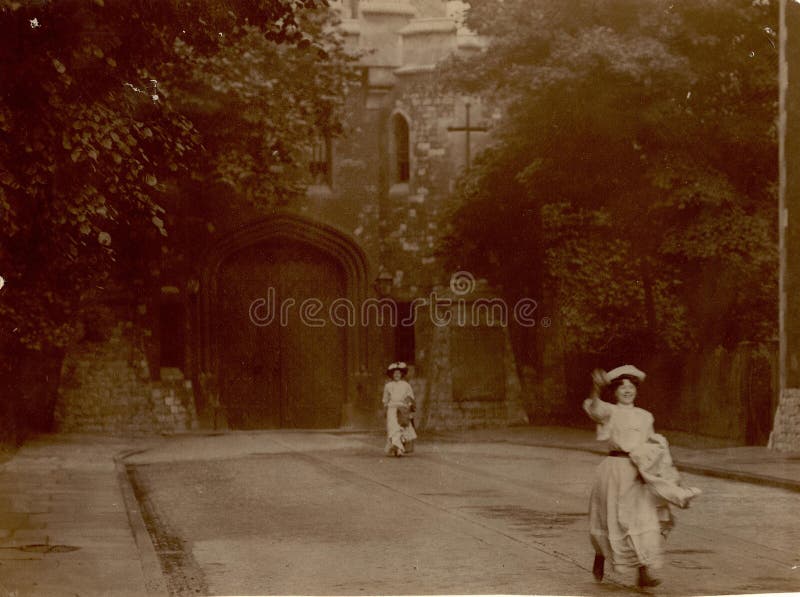 Edith New And Mary Leigh Leaving Holloway Prison In Sep 1908 Picture ...