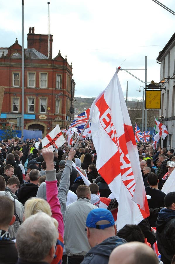 EDL Demo in Blackburn editorial photography. Image of march - 19023767