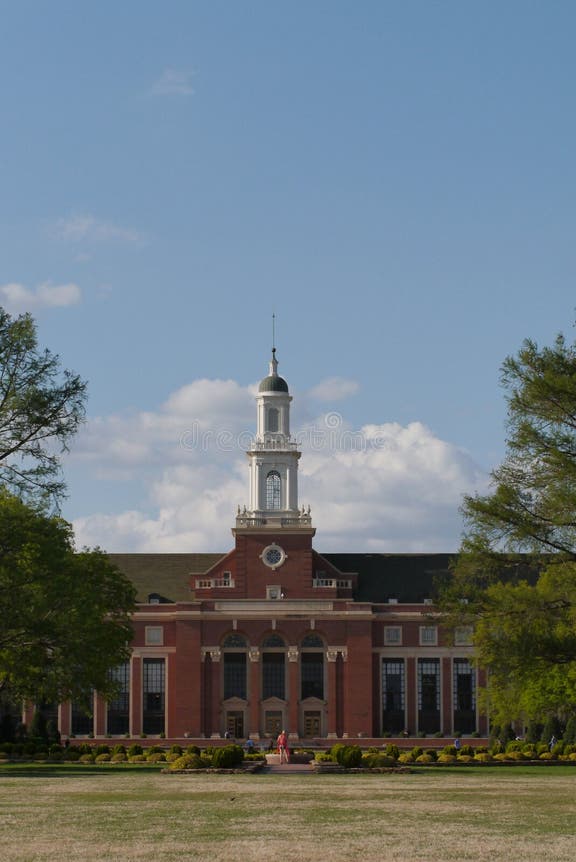 Edmond Low Library editorial stock image. Image of college - 53139104