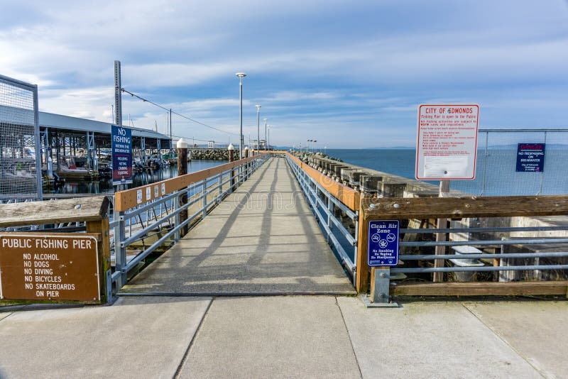 Edmonds Pier Architecture 6 Editorial Photography - Image of recreation ...