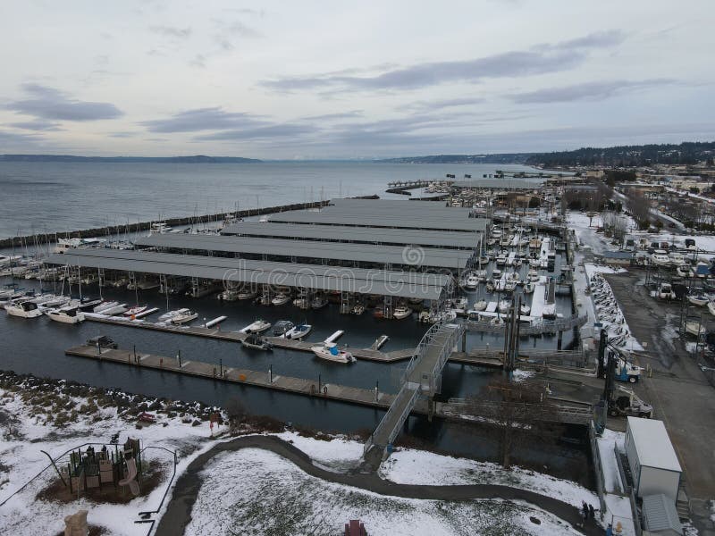 Edmonds pier and beach stock photo. Image of pier, boats - 240615172