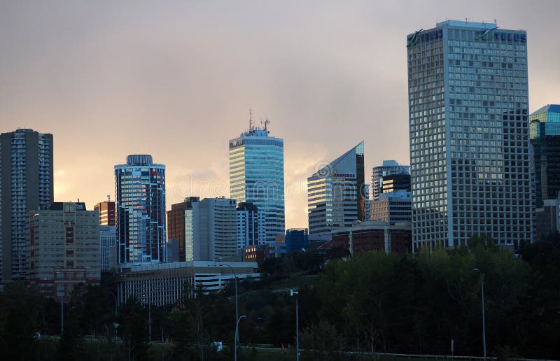 Edmonton Alberta Skyline at Dusk Editorial Stock Image - Image of ...