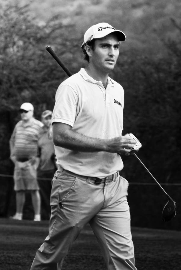 Nick Price - Fairway Shot editorial image. Image of nedbank - 17386325