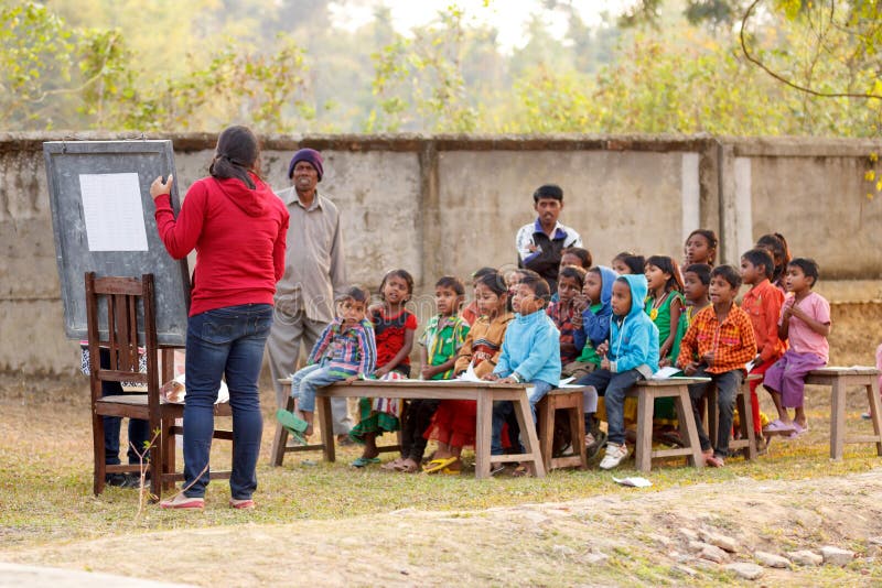 Educación Rural, Actividades De La ONG Fotografía editorial - Imagen de ...