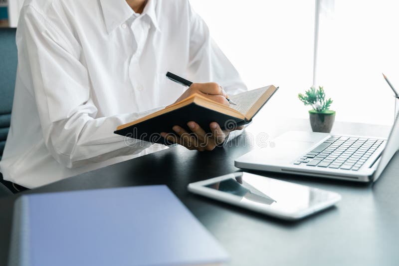 Education Concept, Learning and Teaching with Technology, E Learning ...