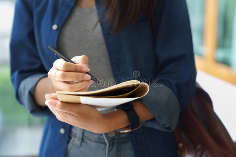 Education and Literacy Concept, College Student Girl Thoughtful and ...