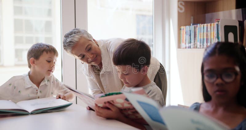 Happy, Children and Reading in Classroom Together for Educational ...