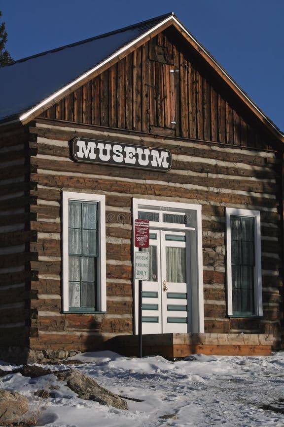 Edwin Carter Museum editorial image. Image of summer - 12875400