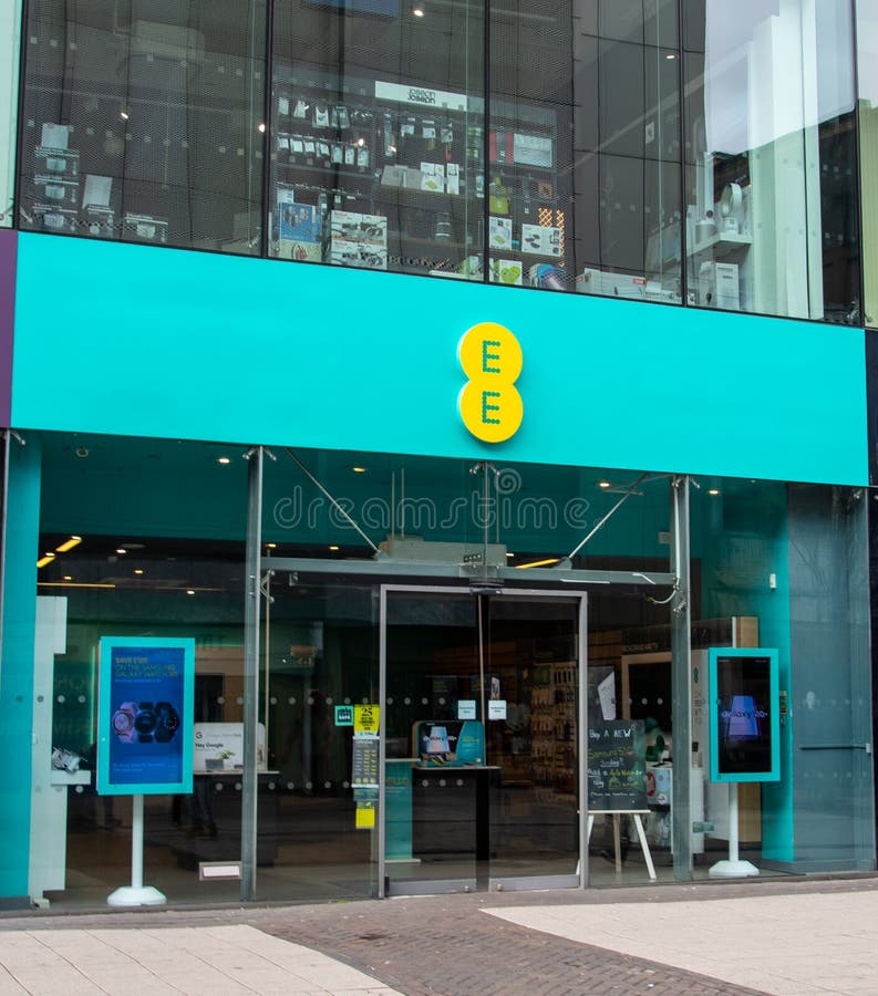 EE phone shop Guildford editorial stock photo. Image of electronics ...