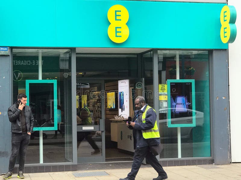 EE store editorial stock image. Image of france, venture - 145151134