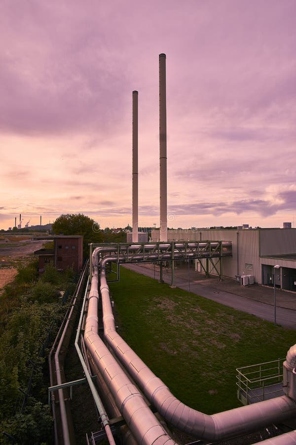 Een Fabriek Met Pijpleidingen Stock Foto - Image of biotechnologie ...
