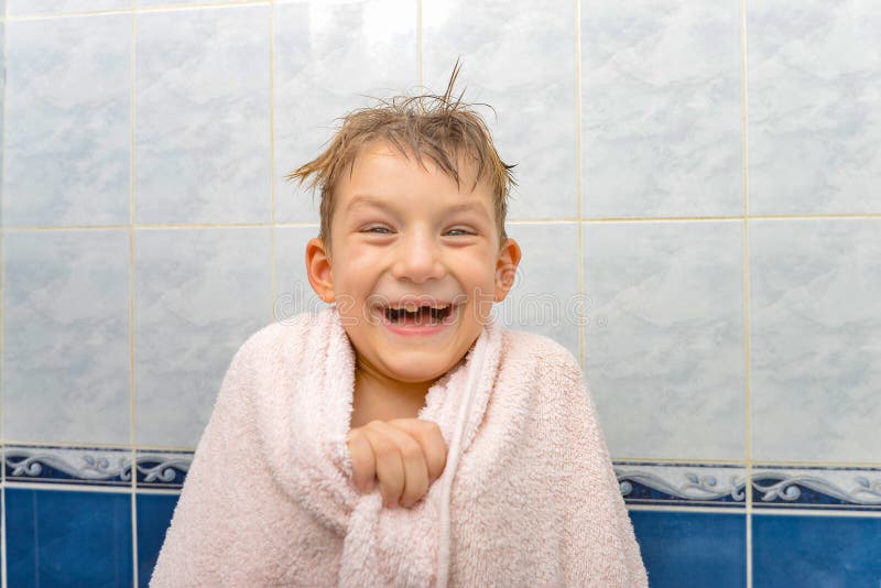 Blije Mensen In Het Baden Van Kostuums Russisch Bad Stock Afbeelding