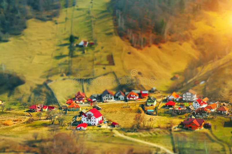 Een Klein Dorp in De Vallei in De Hooglanden Stock Afbeelding - Image ...