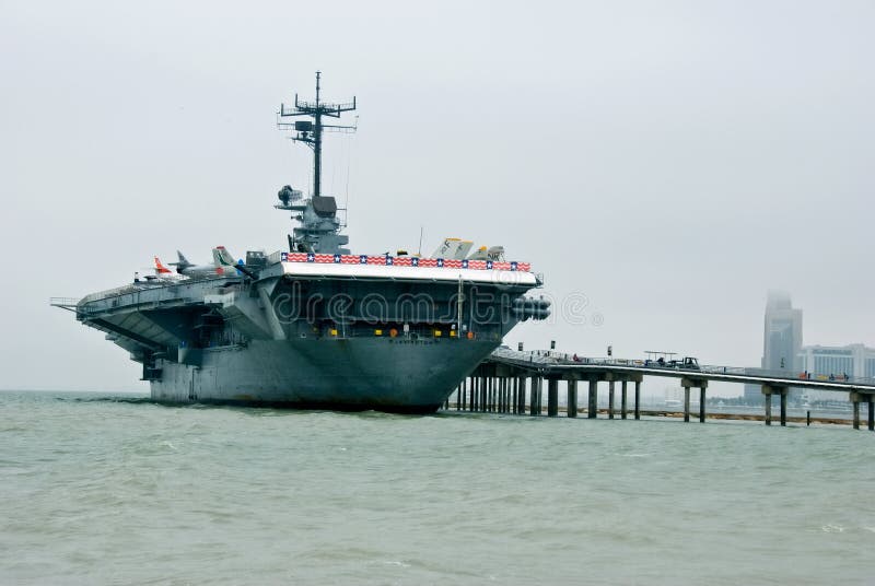 Een Uitstekend Vliegdekschip Van De Wereldoorlog II Redactionele ...