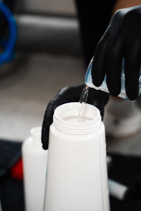 Effective Cleaning with Extractor and Oxygen Cleaner Detergent. Cleaner ...