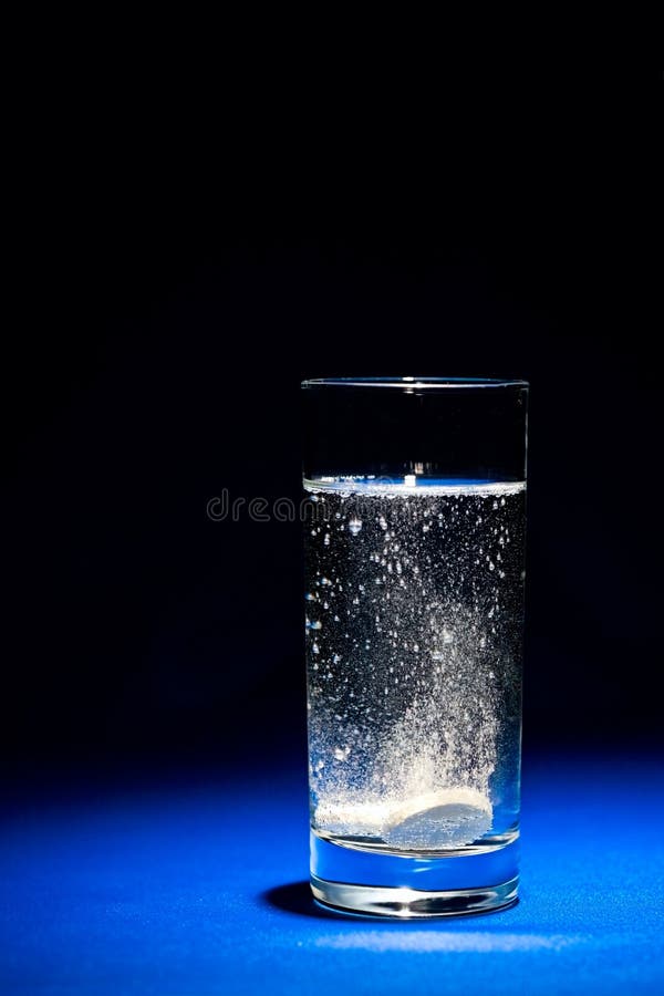 Effervescent tablet stock image. Image of water, close - 11412369
