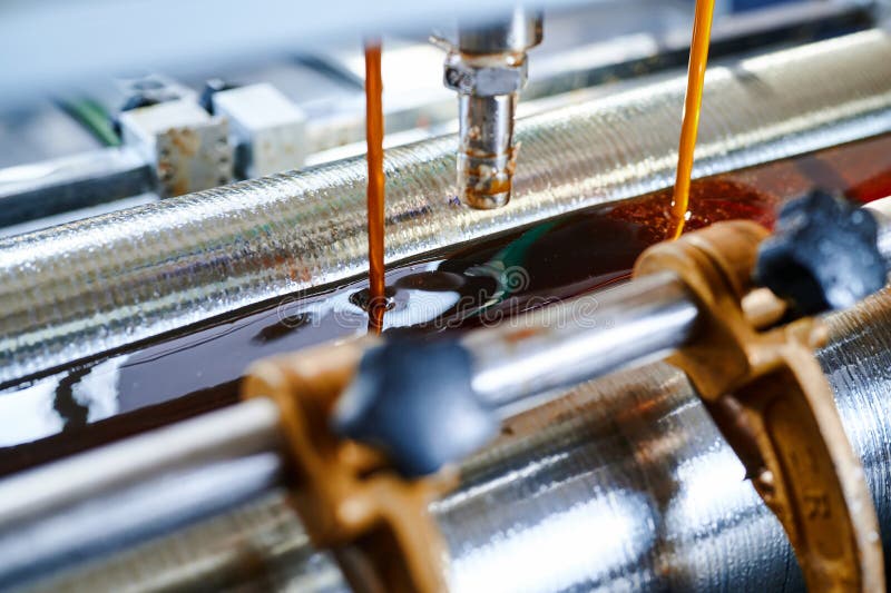 Efficient Glue Application in Industrial Machinery Enhances Precision ...