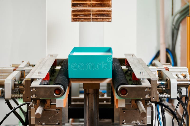 Efficient Machine Automates the Wrapping Process of Rectangular Boxes ...