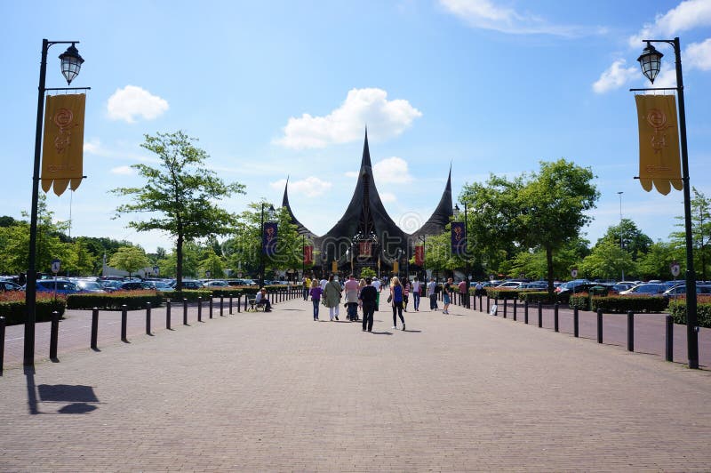 Efteling entrance editorial image. Image of entrance - 44978595