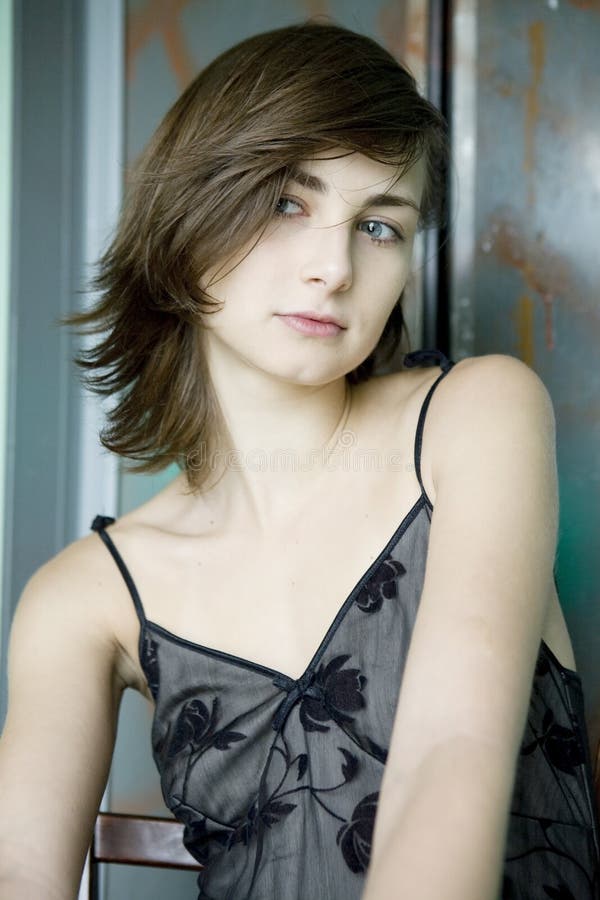 Foto av modellen i bildlegitimation 7301702 av Elena Rostunova ...