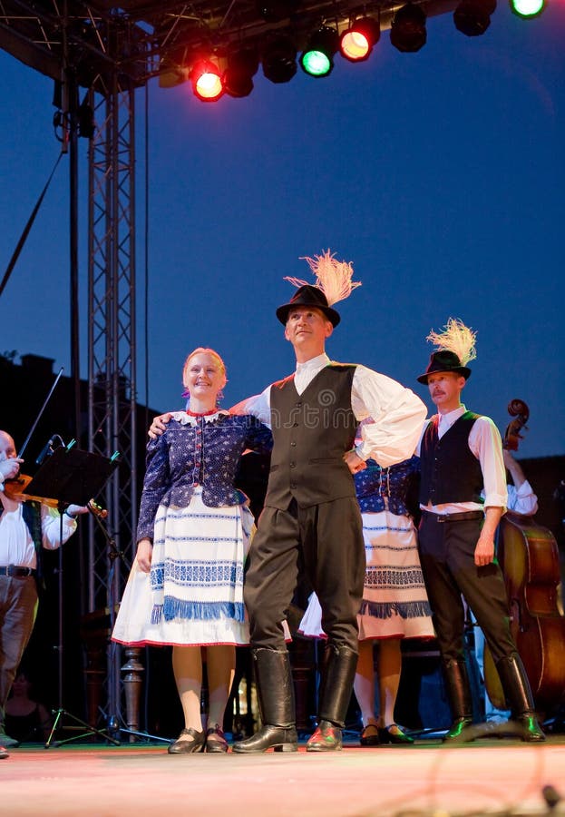 EGER - AUGUST 18: Traditional Polish Folk Dance. Editorial Stock Photo ...