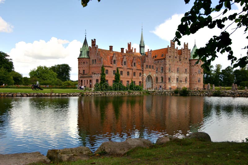 Egeskov castle stock image. Image of sunny, fortress, lake - 1379105