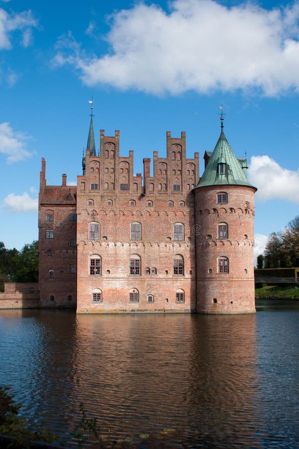 Egeskov castle lake stock image. Image of egeskov, facade - 7780701