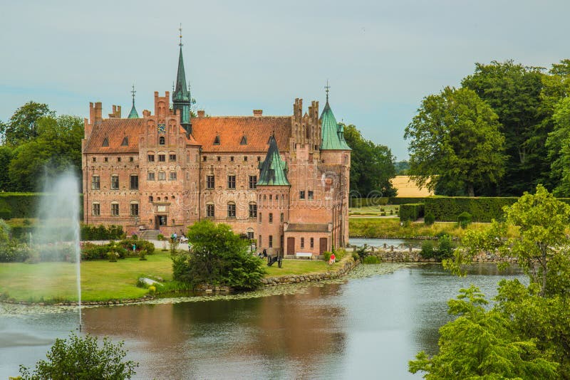 Egeskov Slot in Denmark stock image. Image of historical - 33717657