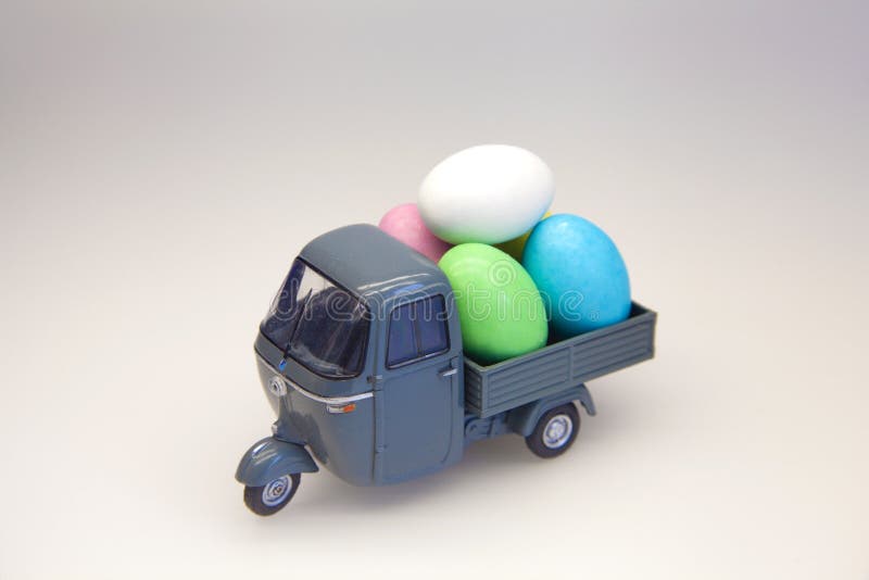 Eggs Truck Stock Photos - Download 134 Royalty Free Photos