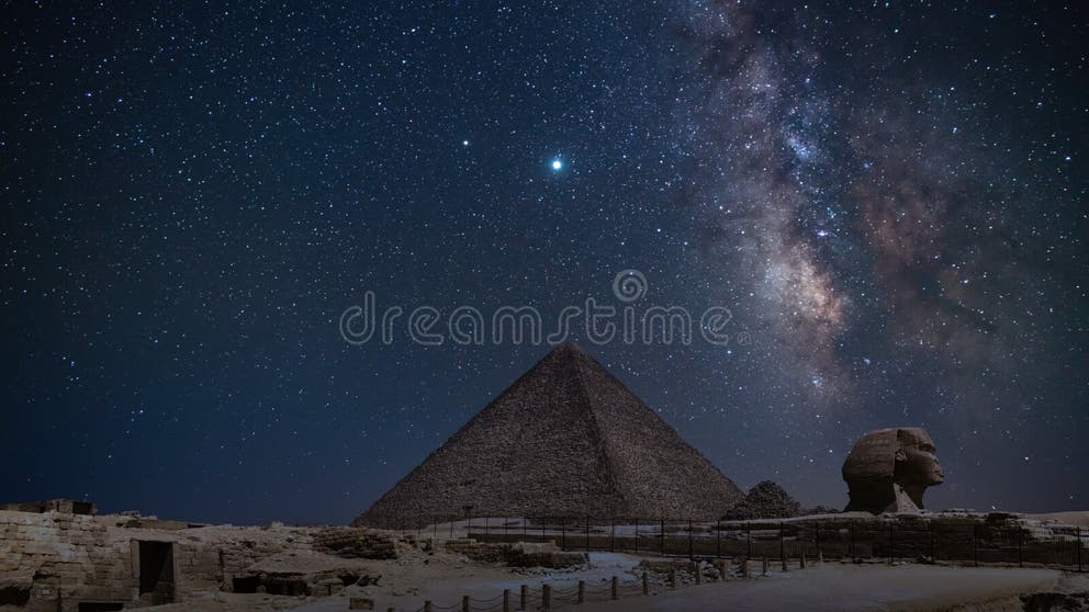 Egypt Pyramid of Khufu Sphinx Night Starry Sky Stock Illustration ...