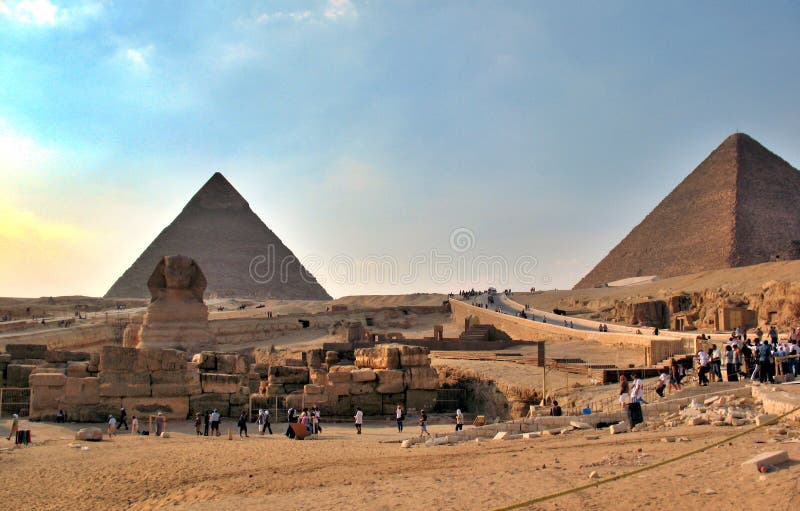Egypt Queen Pyramids, Cairo Editorial Image - Image of desert, giza ...