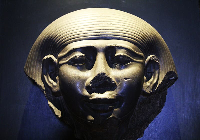 Egyptian head of 400 BC stock image. Image of hatshepsut - 17651599