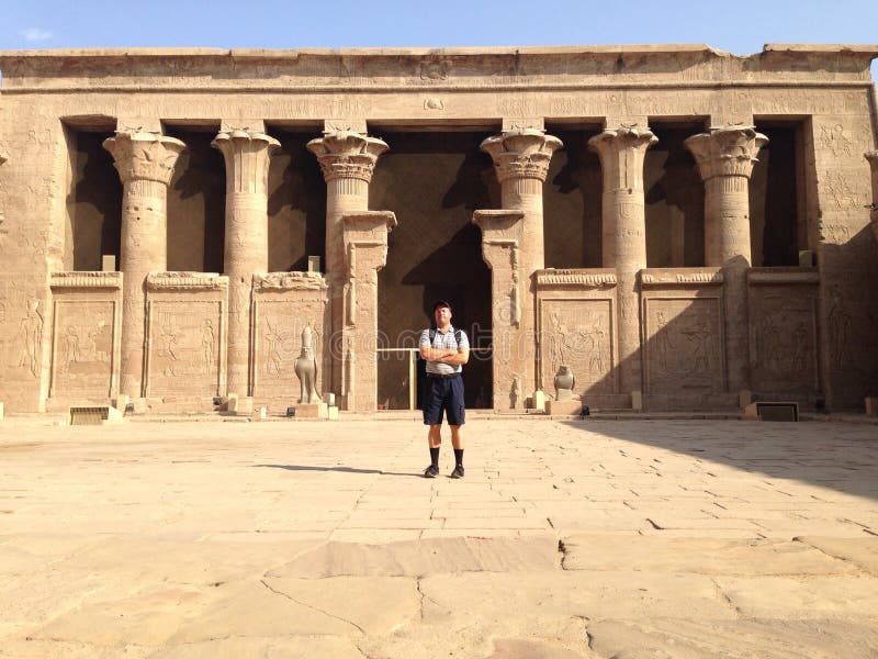 Egyptian monuments editorial stock image. Image of temples - 70636464