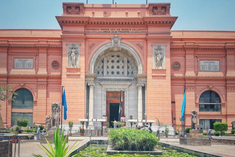 The Egyptian Museum in Cairo Editorial Stock Photo - Image of built ...