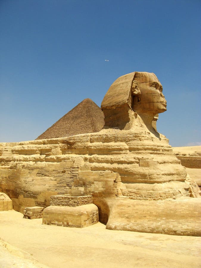 Egyptian Sphinx and Pyramid Stock Photo - Image of historic, egypt: 5004022