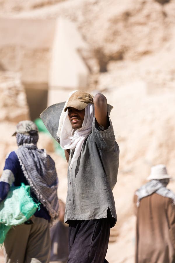 Egyptian Worker in Cairo, Egypt Editorial Stock Image - Image of food ...