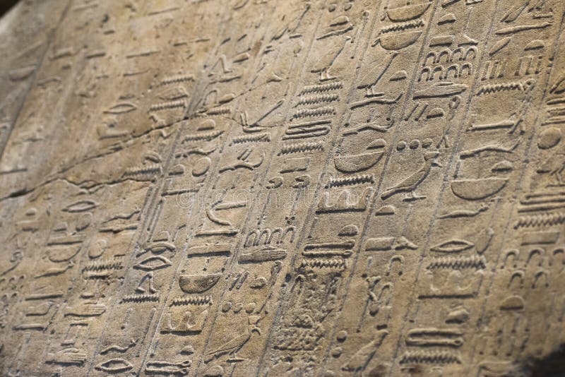 Egyptiska Hieroglyf I Detalj Redaktionell Arkivfoto - Bild av medel ...