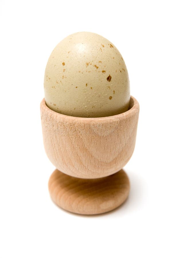 Gekochtes Ei Im Eierbecher Getrennt Stockbild - Bild von gekocht ...