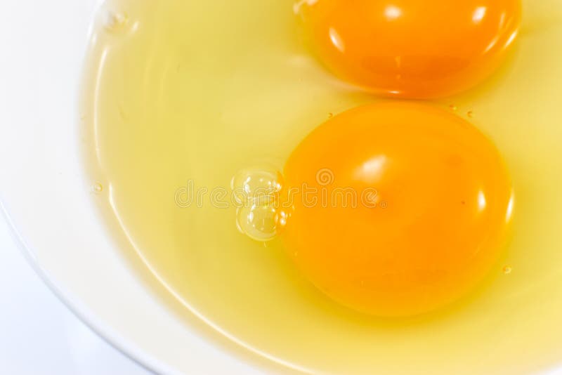 Eidotter stockfoto. Bild von schatten, flüssigkeit, backen - 28324844