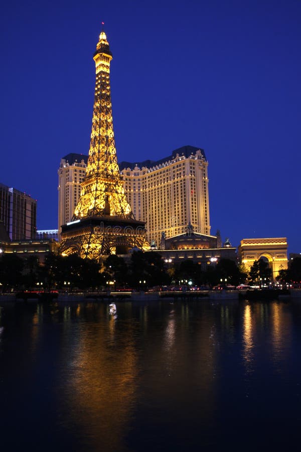 Eifel Tower editorial photography. Image of buildings - 16458637