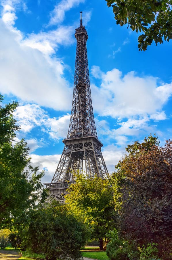Eiffel Tower, Natural Frame Stock Image - Image of construction, place ...